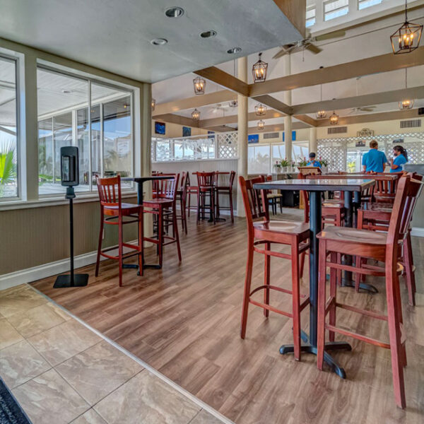 Restaurant – Palm Harbour Marina